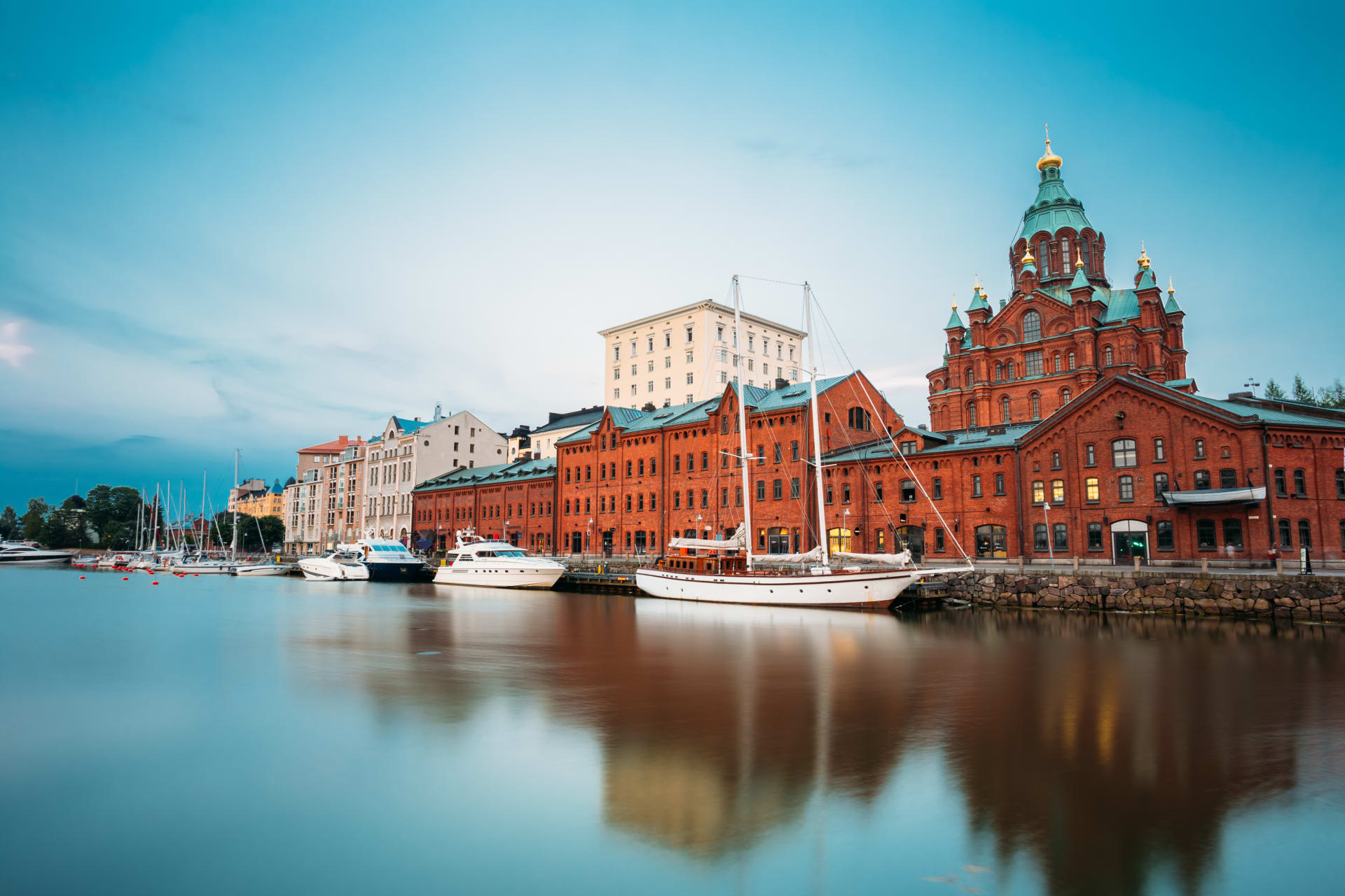 Helsinki Highlights Shore Excursion, Group Tour | Visit Finland