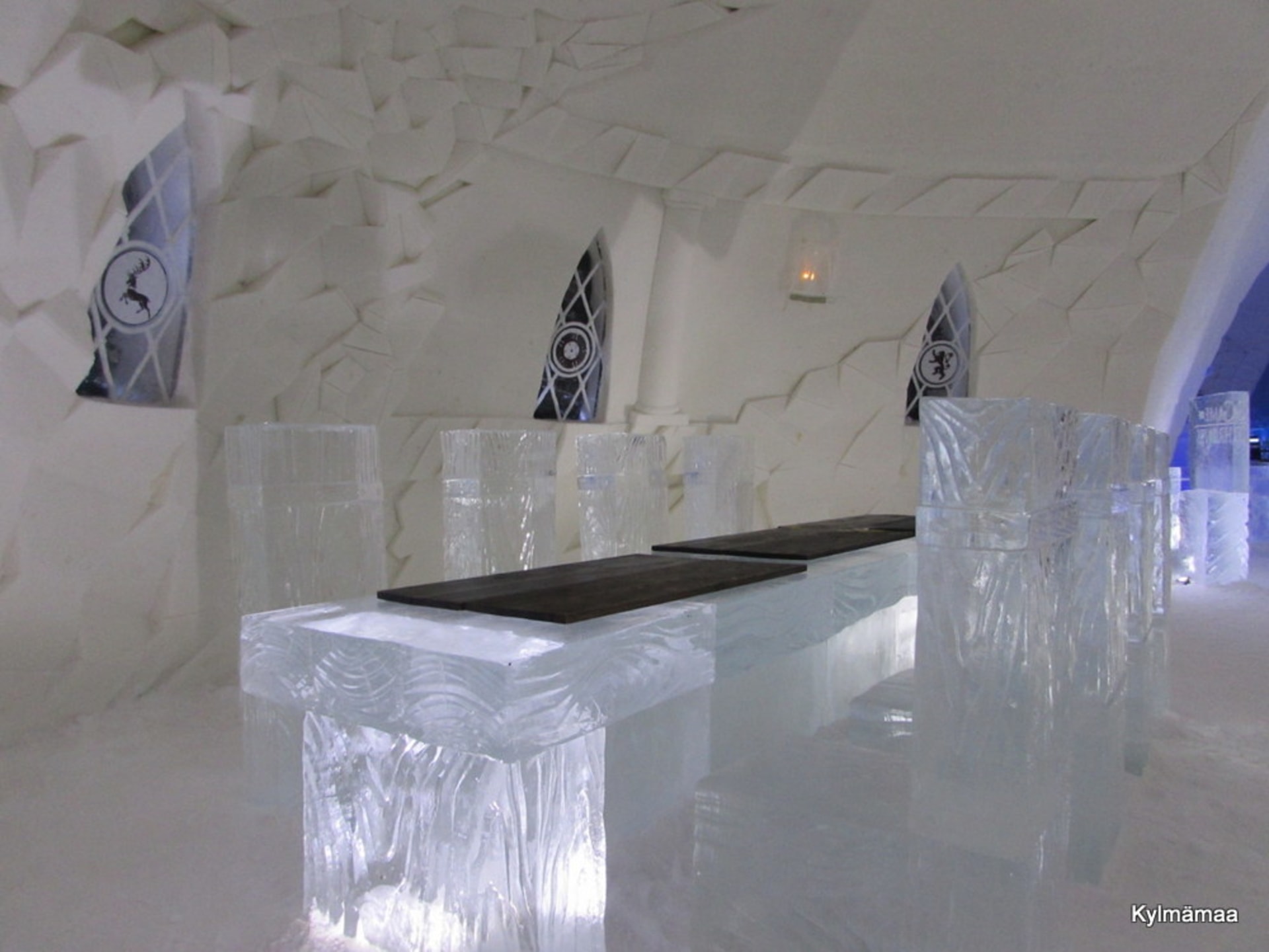 Snowmobile safaris and guides tours in Lapland - Yllas.fi