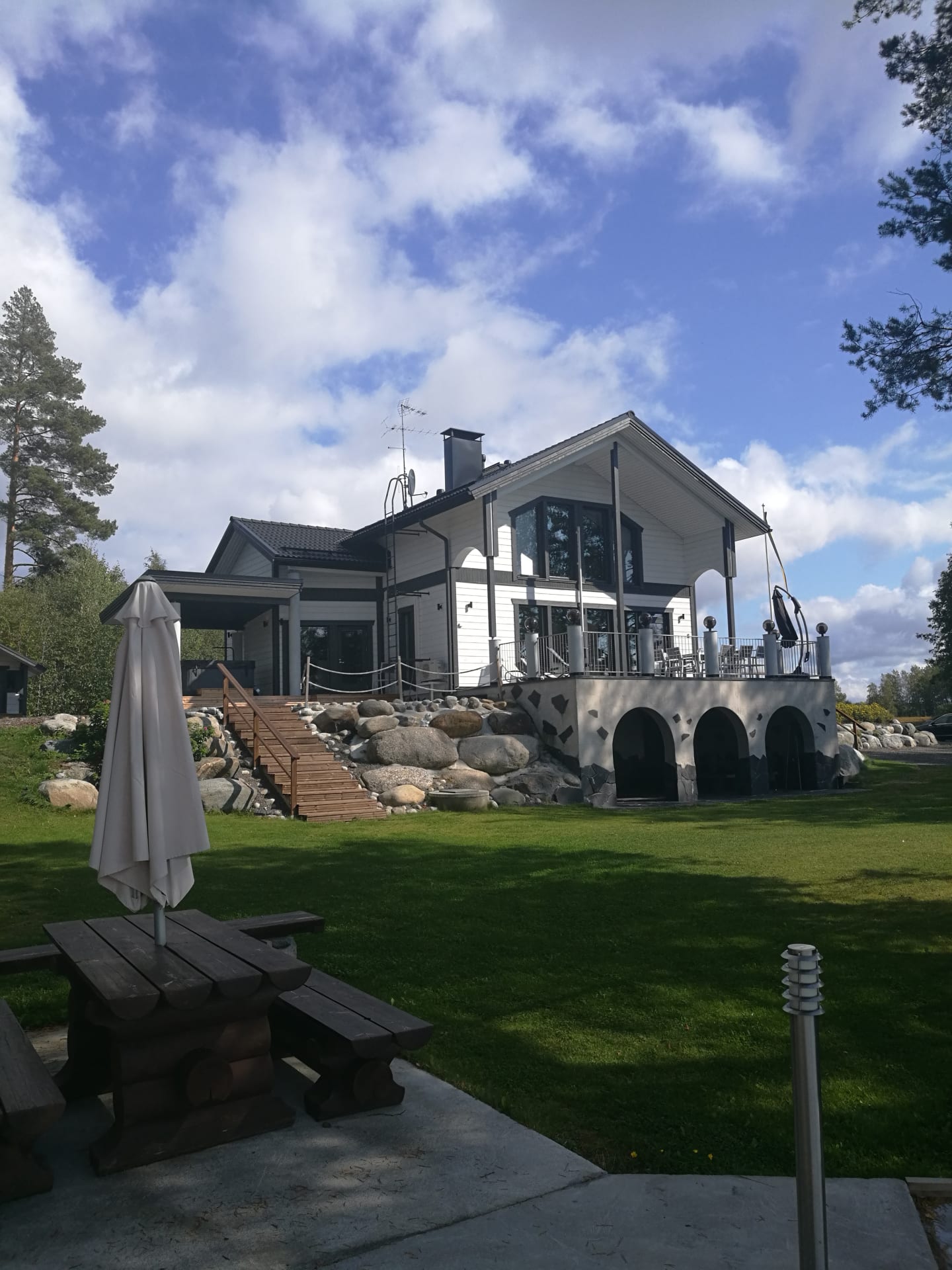 Villa Puulan Aurinkoranta in Mikkeli by Lake Puula | Visit Finland