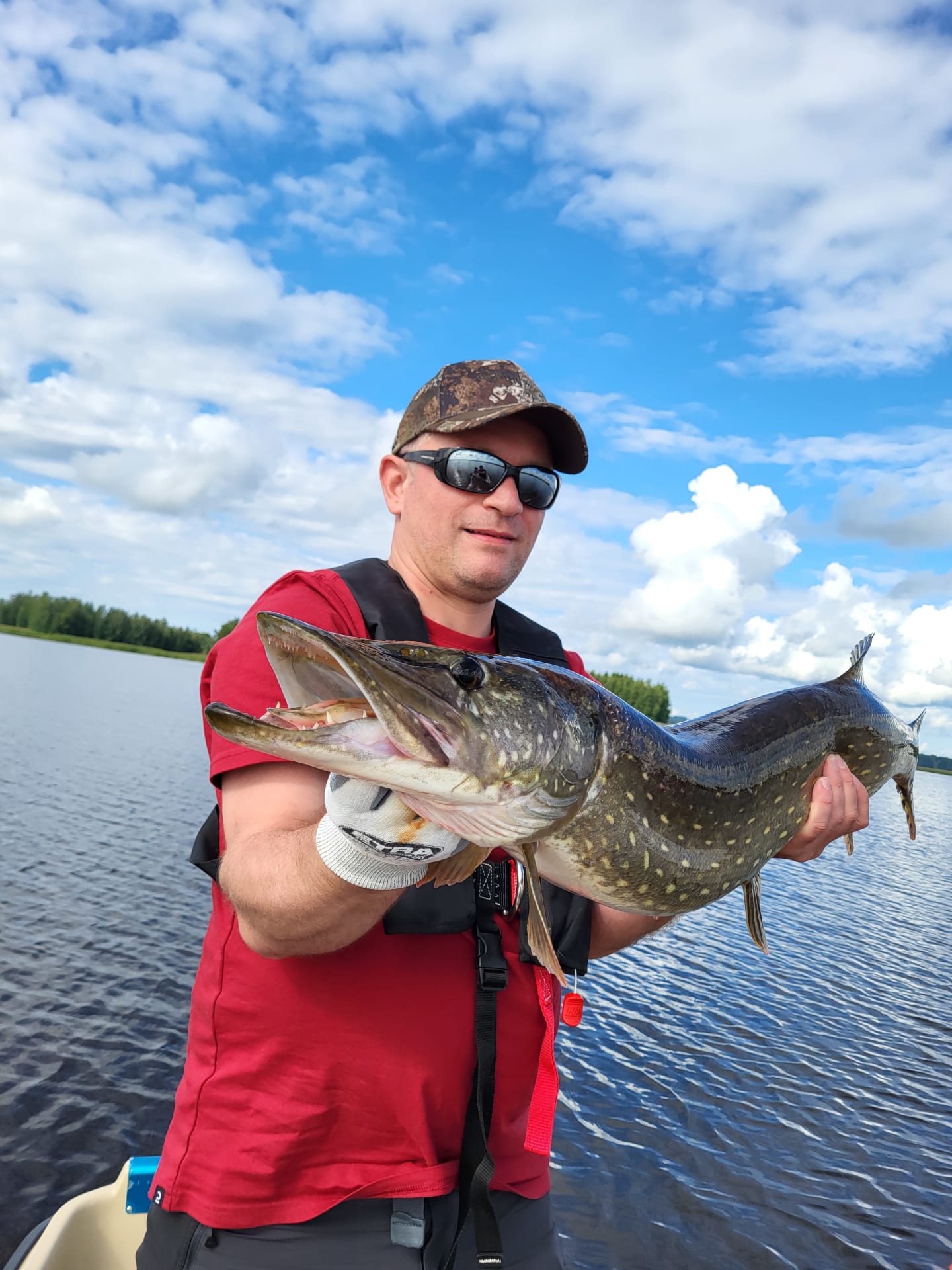 Pike Fishing at Lake Sysmä in Outokumpu | Visit Finland