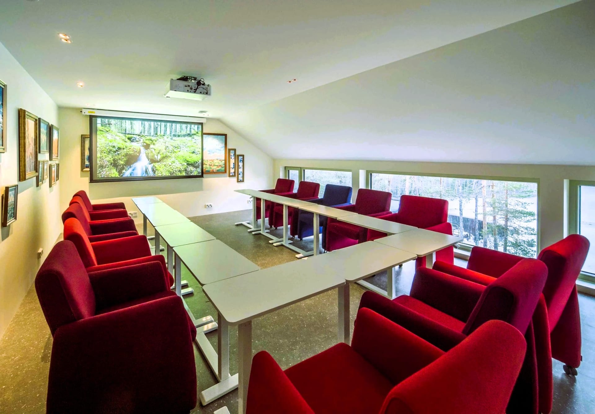 Meeting at Polku Hotel | Visit Finland