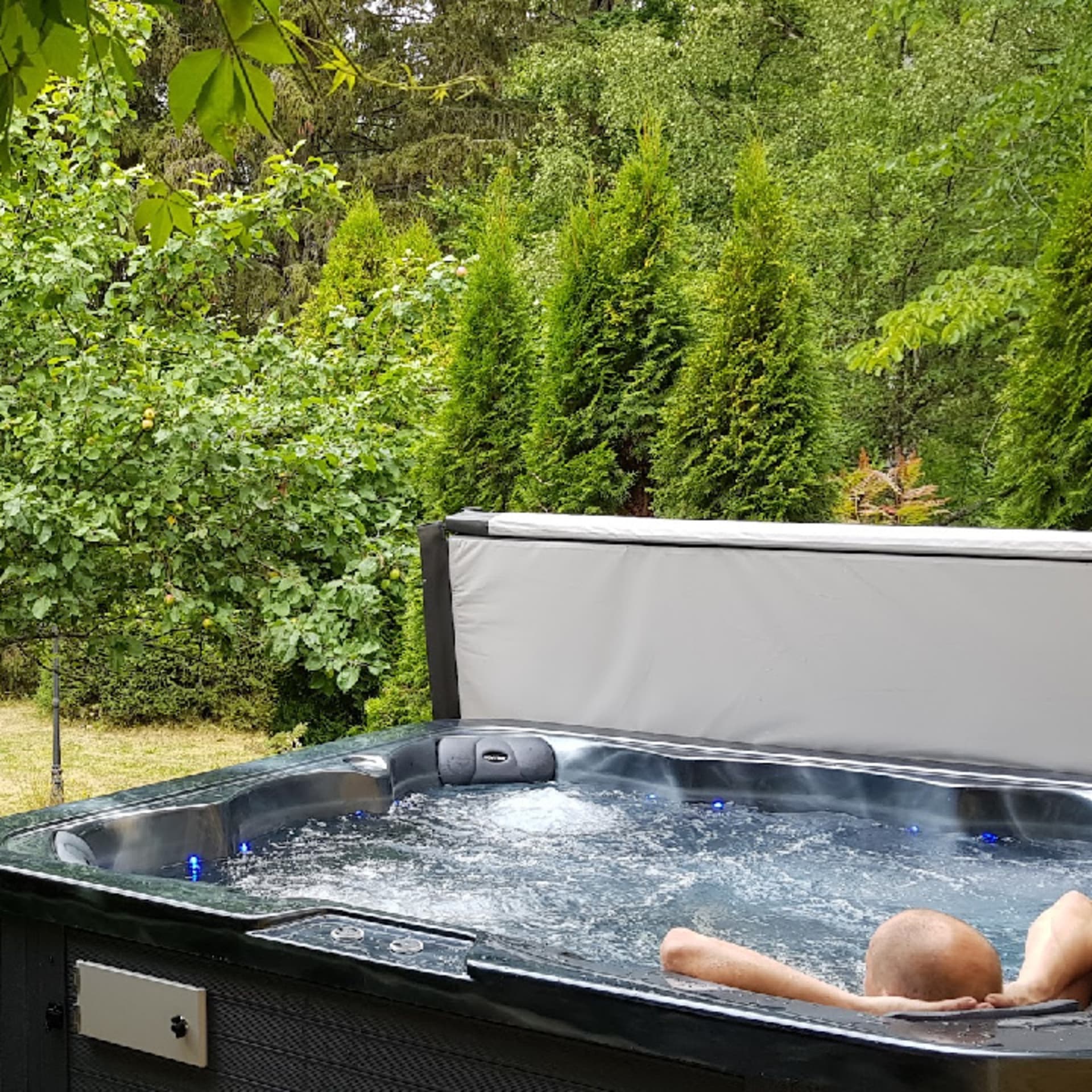 Garden spa at Taulun Kartano | Visit Finland